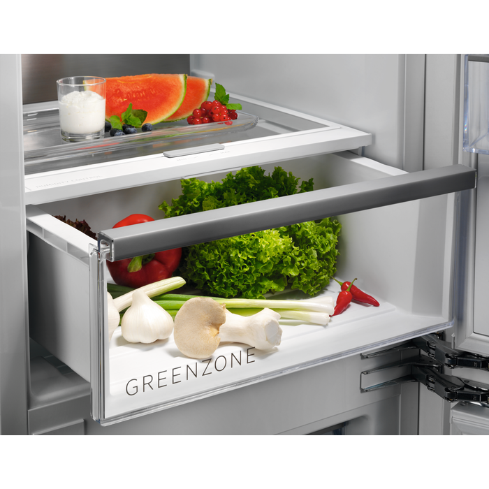 AEG SCE818E8MF 177cm Built In Fridge Freezer