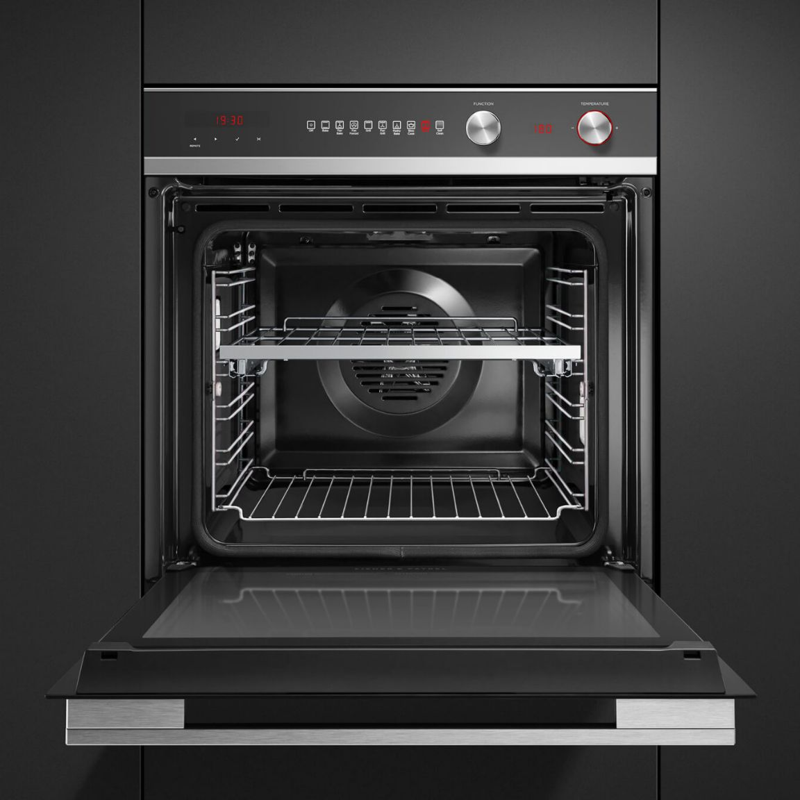 Fisher & Paykel OB60SD9PB1 Built In Single Oven